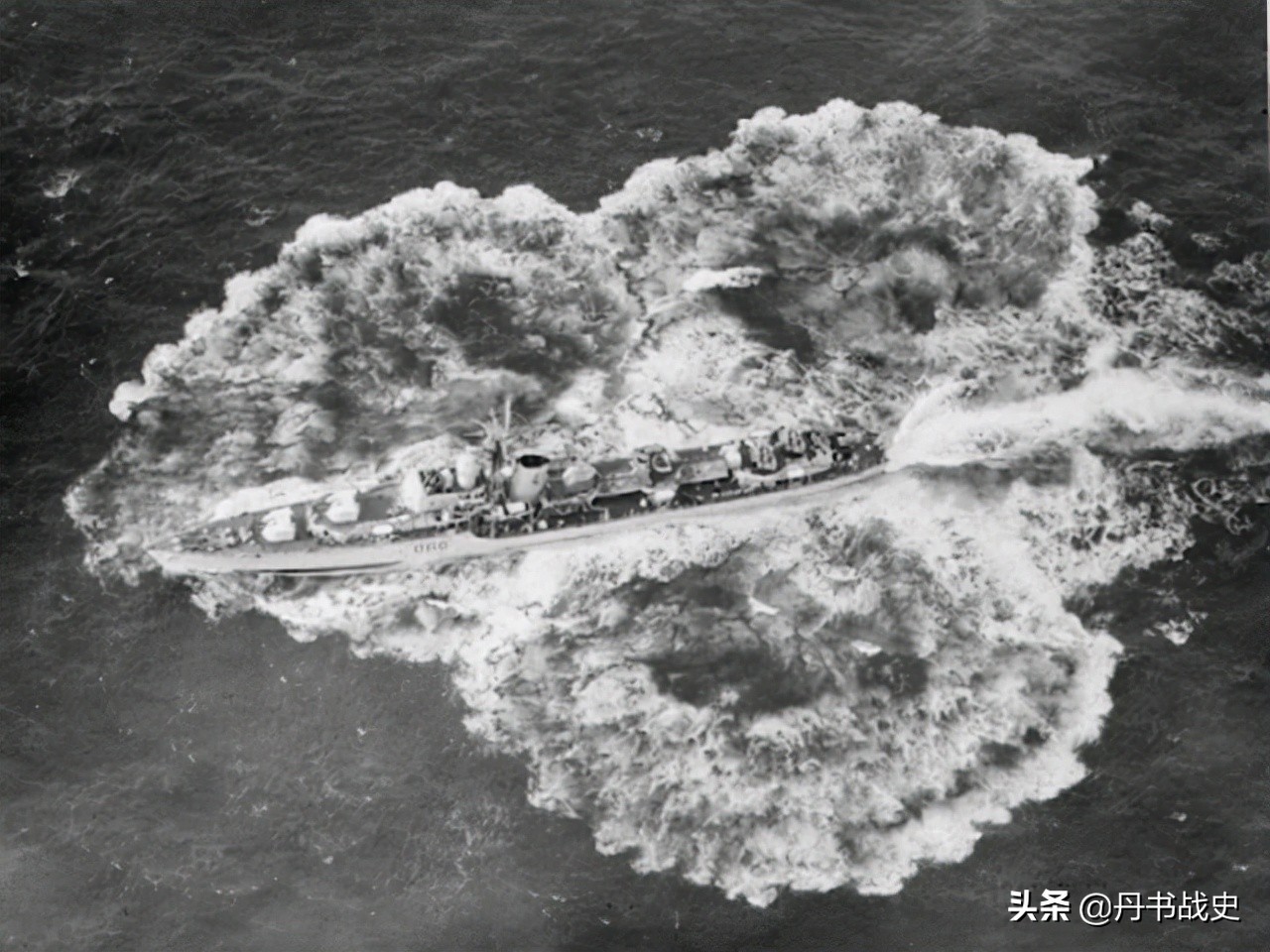 An anti-submarine weapon stronger than the hedgehog, the British "Squid ...