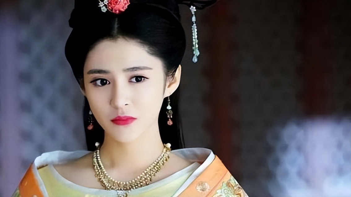 There is a kind of plastic surgery called "Splendid Weiyang" Li Changle ...