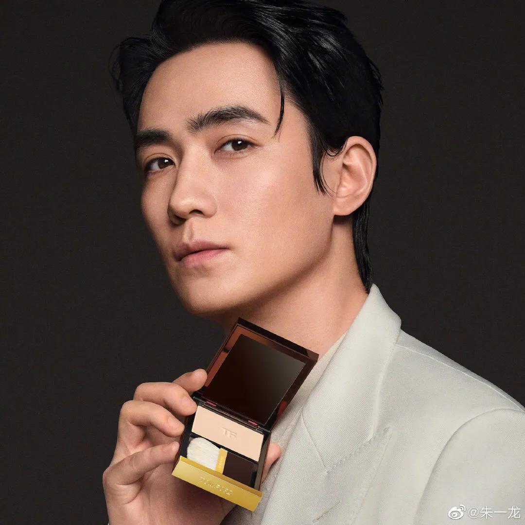 A handsome man and a good play - iMedia