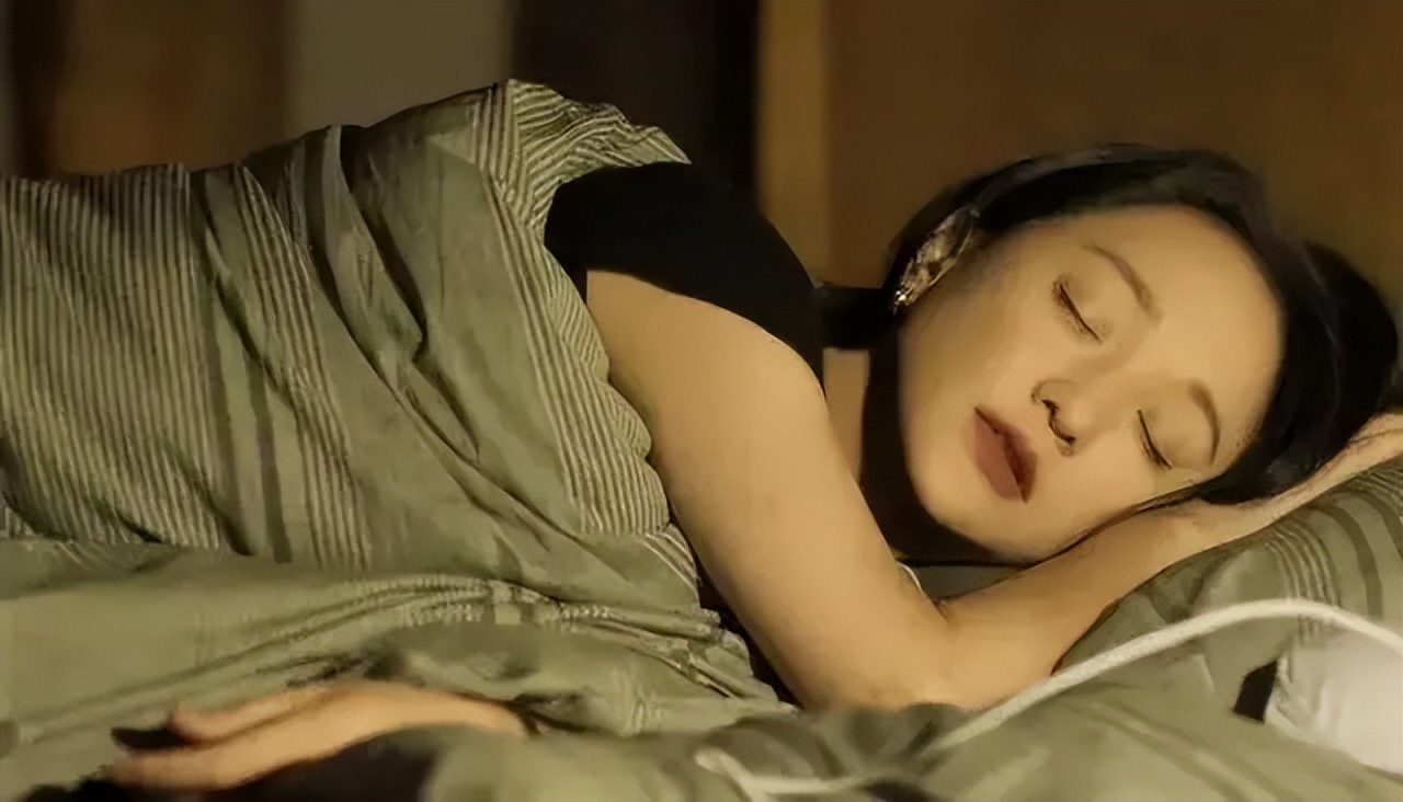 Your private life is chaotic and you benefit yourself at the expense of others! Wake up, Zhou ...