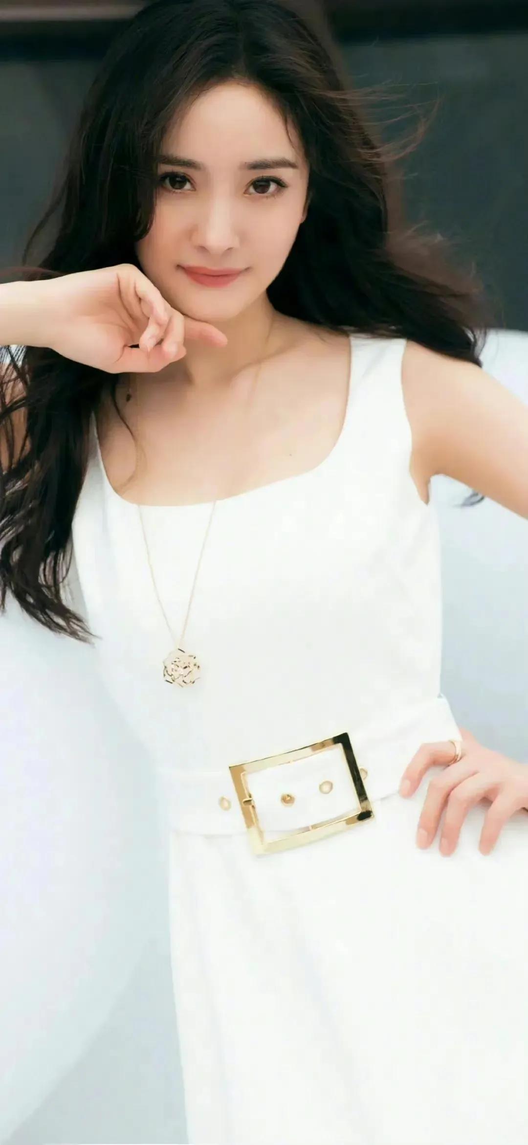 Yang Mi - iNEWS
