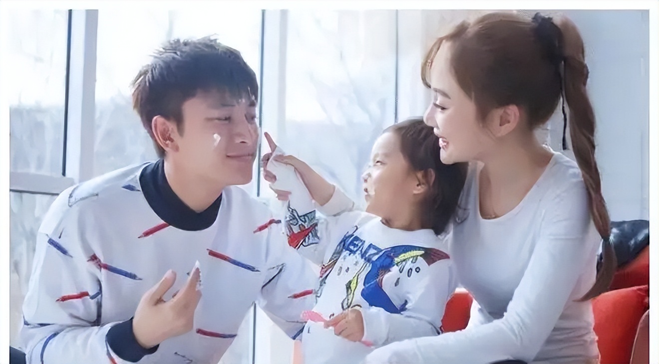 41-year-old Li Xiaolu and 65-year-old mother Zhang Weixin are in the ...