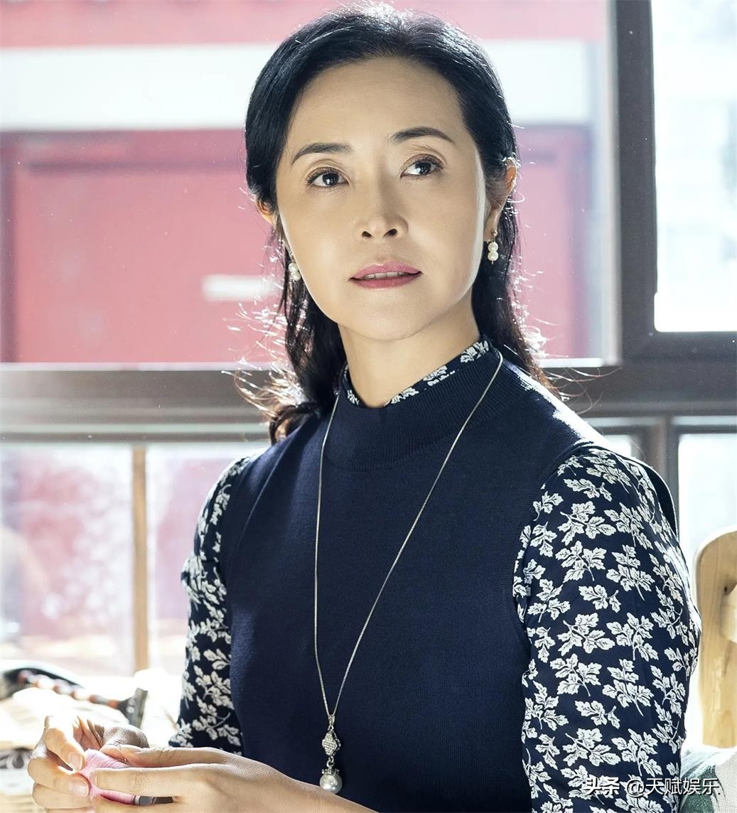 Actress Fang Xiaoli who played Sun Yan in the TV series "Workplace is a ...