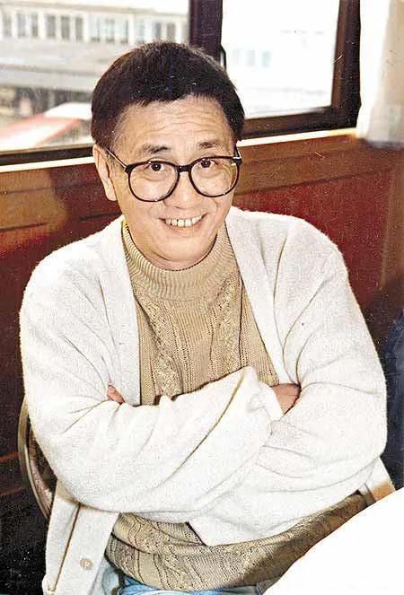 I walk alone in a thousand mountains, and I don't have to see them off ...