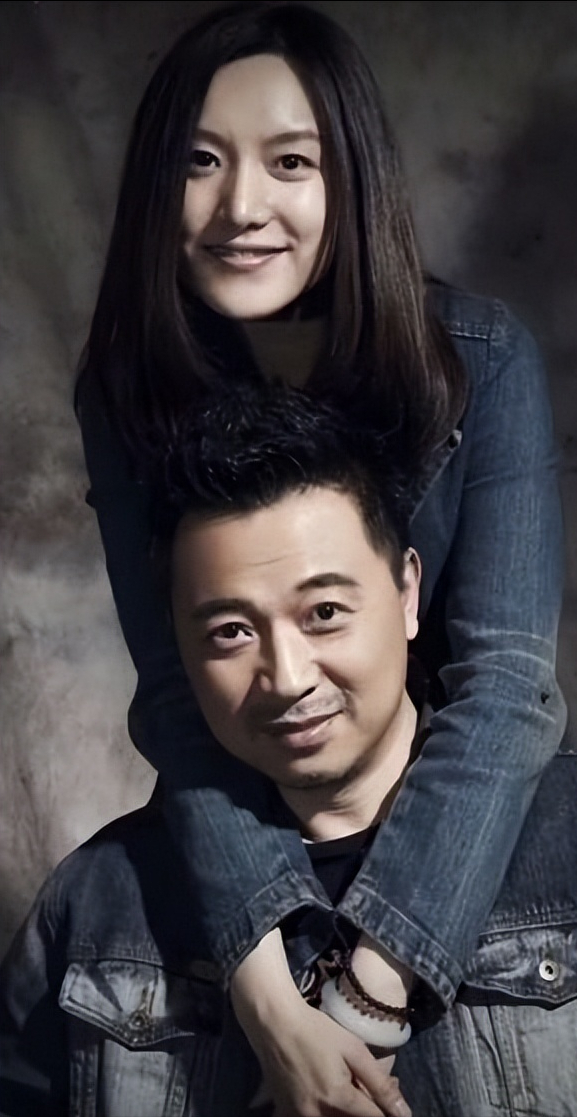 Zhang Xilin's wife, Zhu Min, gave up her career for her husband and ...