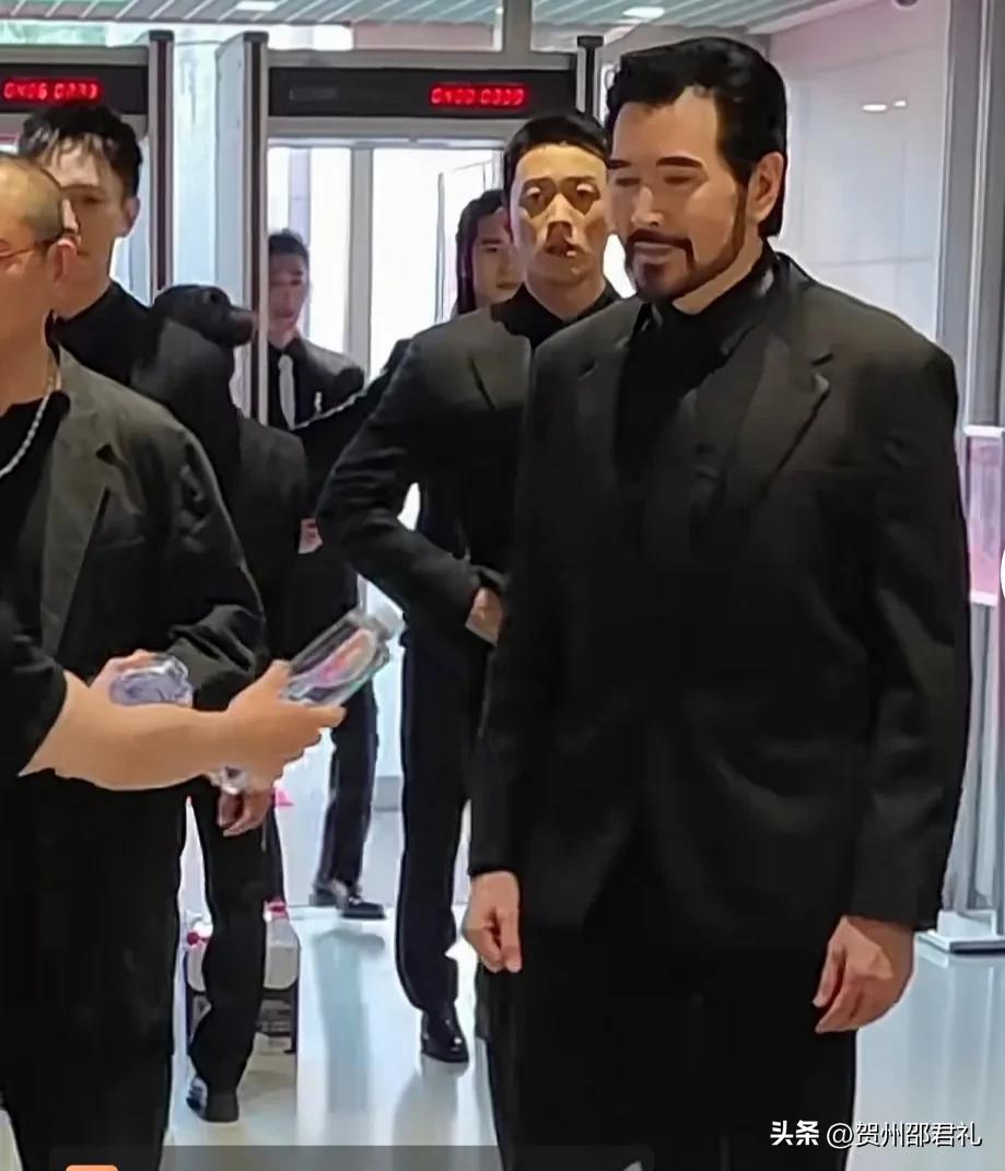 Social comment: Fei Xiang is not a superstar, but his self-cultivation ...