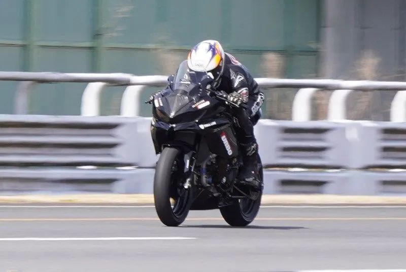 Up nearly 60 hp!Kawasaki Ninja ZX-25R ran a top speed of 252km/h - iNEWS