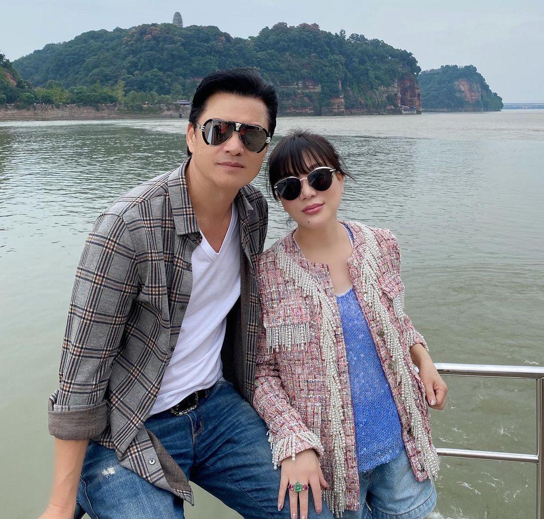 Stars from both Hong Kong gathered together, Lui Liangwei's 200-pound son rarely showed up, and ...