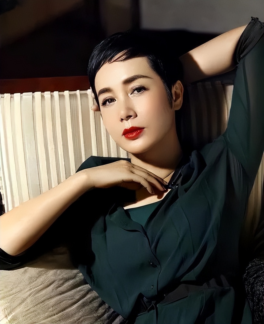 "Gu Dao's beloved wife" Jiang Wenli: Endures her husband's infidelity and loves Huang Xuan, bans ...