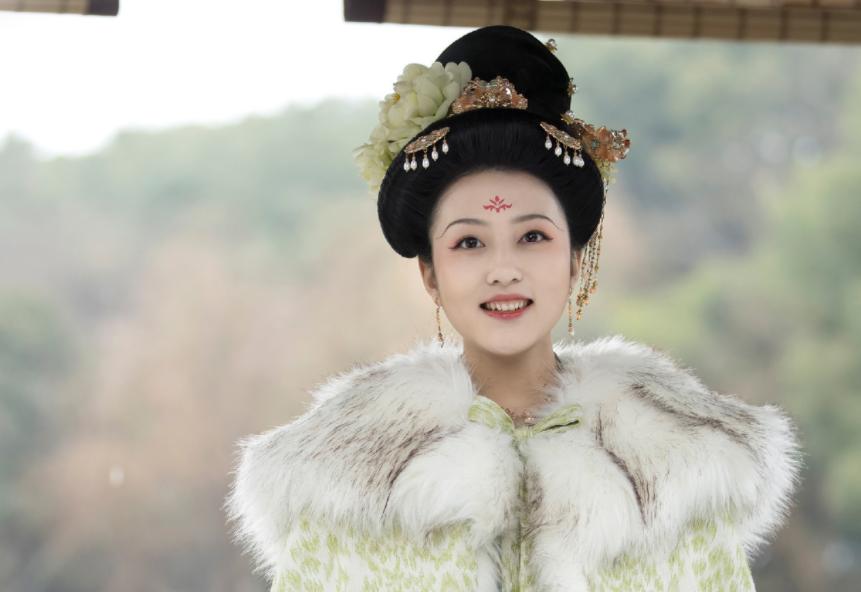 Xu Zhengxi and Meng Ziyi's "Anecdote of Hualiuli" is finalized, and the ...