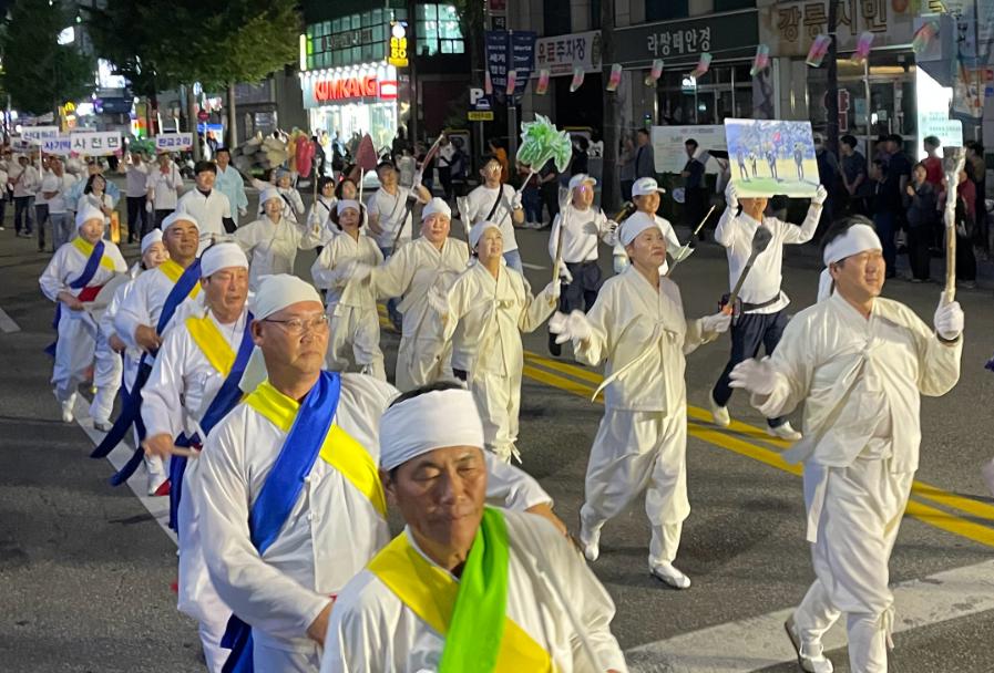 Internet Celebrity Exposes Korean Dragon Boat Festival! A large number ...