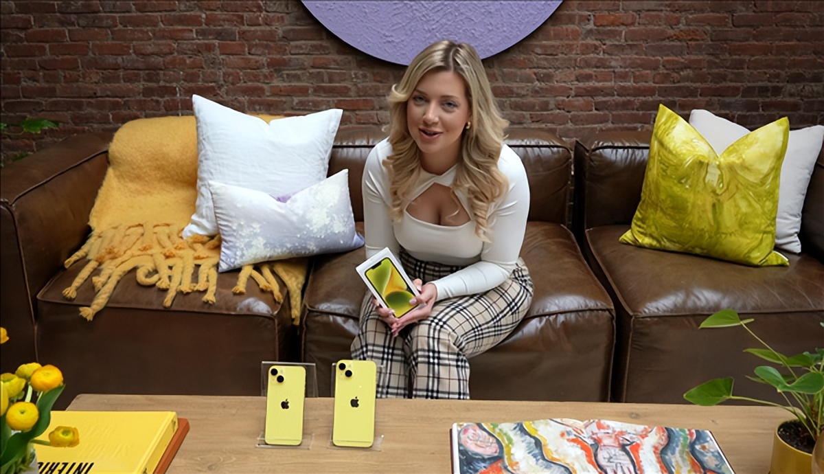 The iPhone rubbed the domestic mobile phone on the ground - iMedia