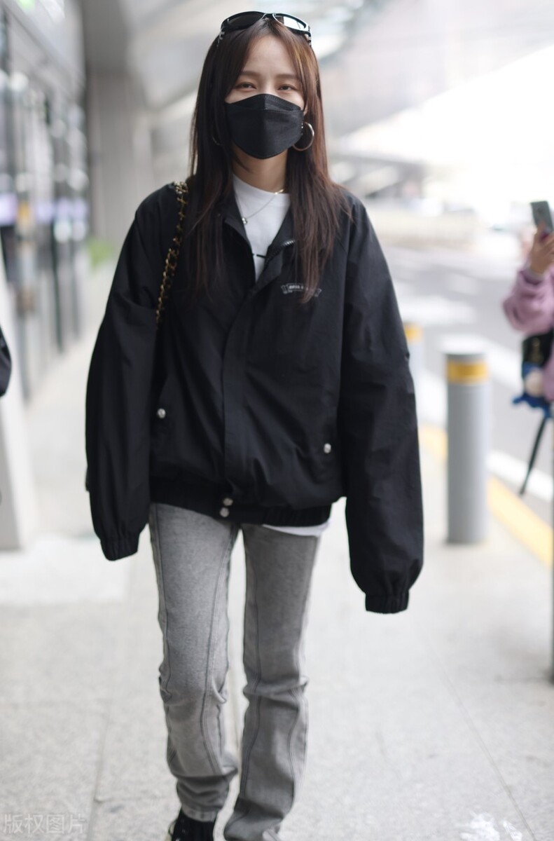Meng Jia's simplicity and low profile - iNEWS
