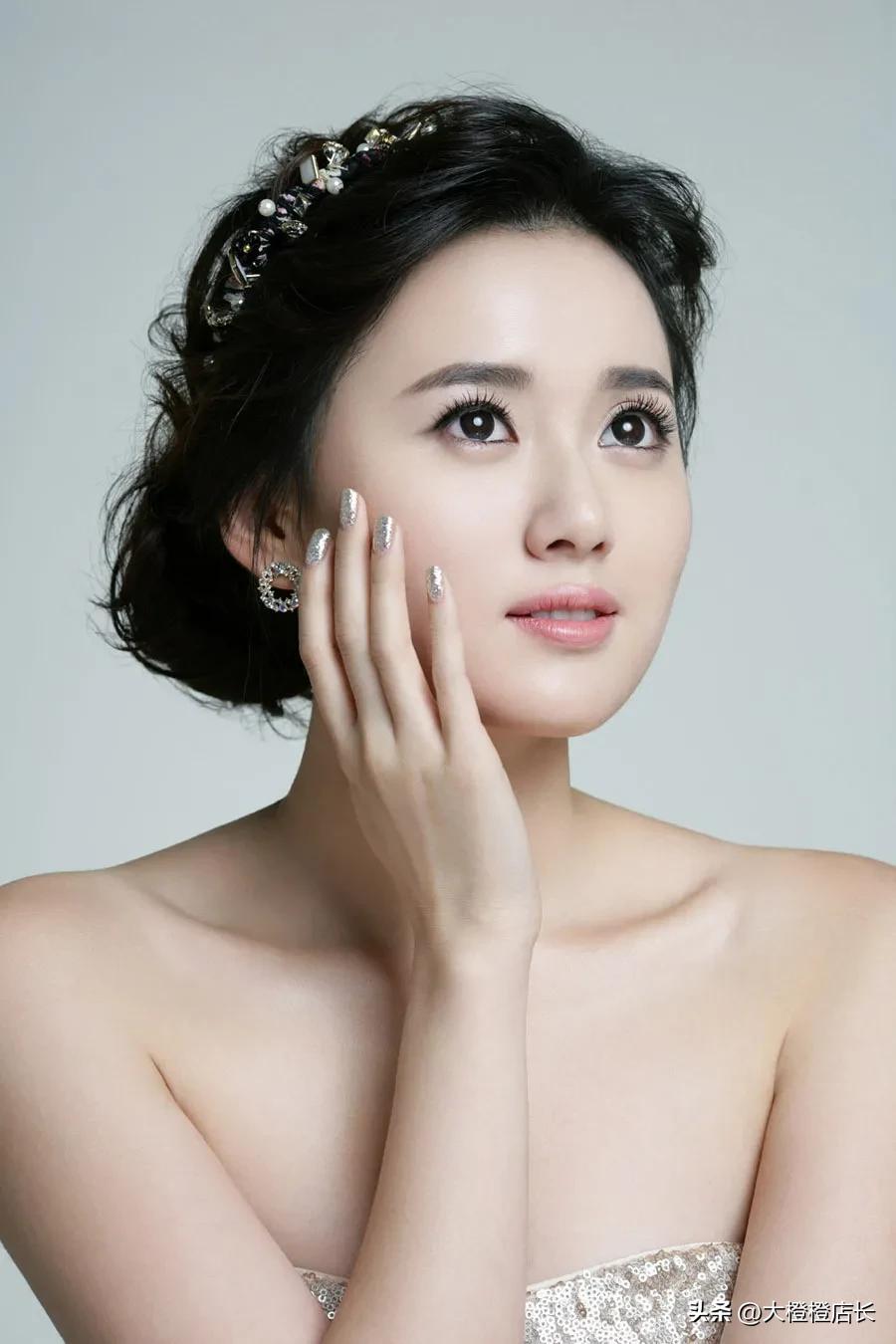 Share pictures - Jiang Kaitong, goddess of temperament - iNEWS