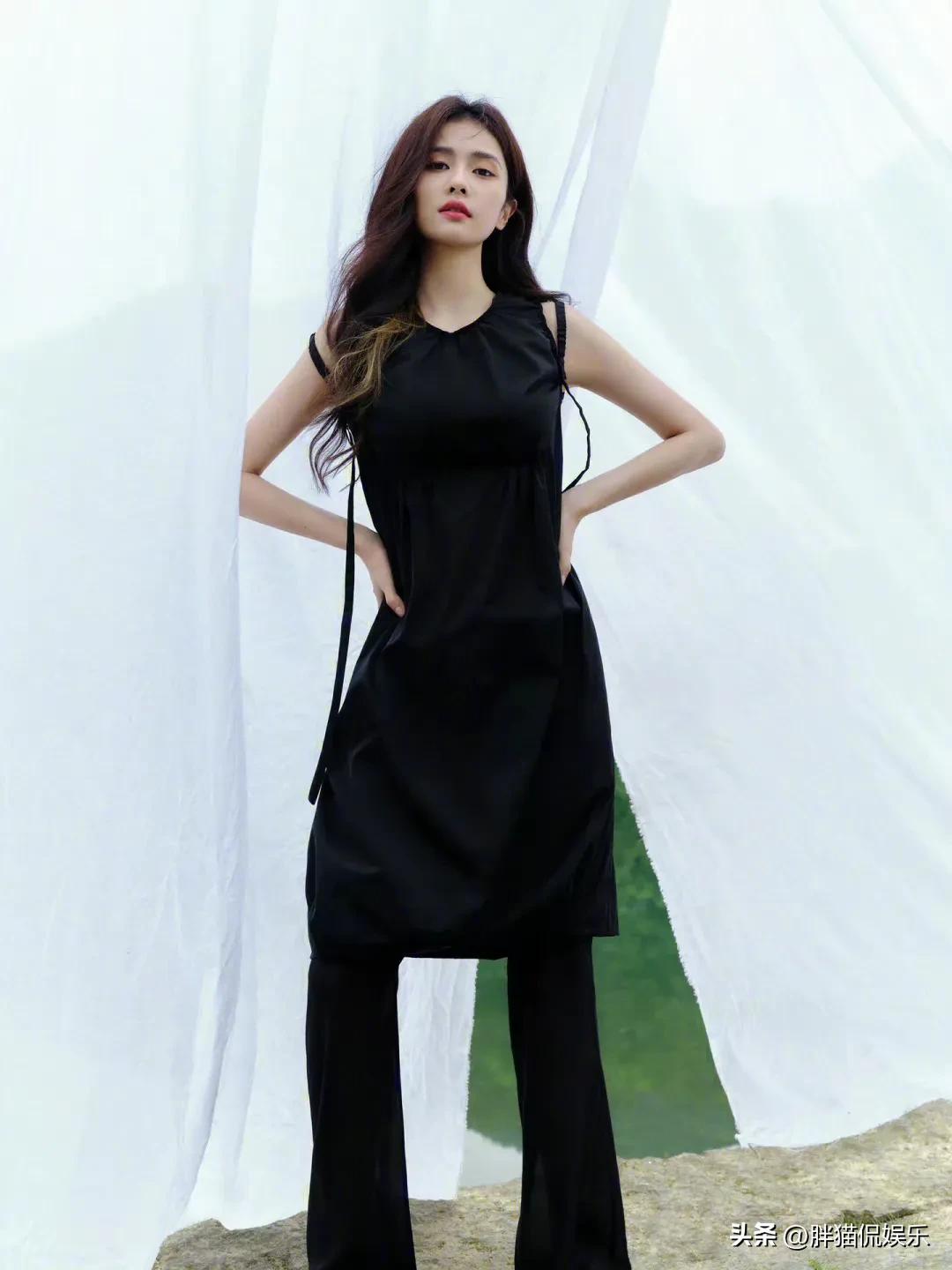 Bailu's modern clothes are more atmospheric and stunning than her ...