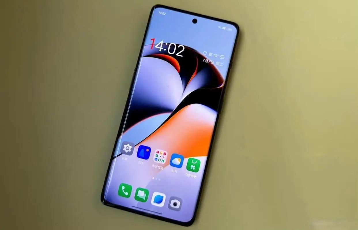 These two 2000-priced mobile phones are extremely cost-effective, and ...