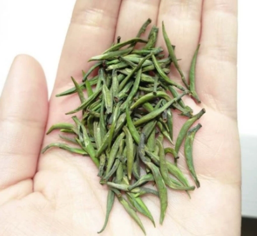 Which green tea tastes best? 4 mellow early spring teas with rich ...