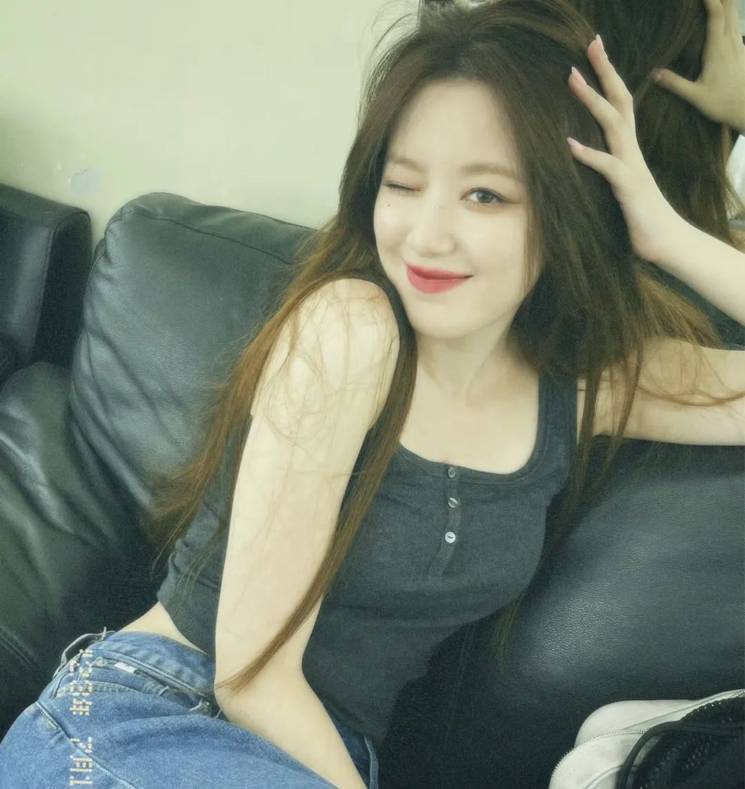 Meng Meiqi, Jay Chou, Ye Shuhua, Yi Mengling, Big S - iMedia