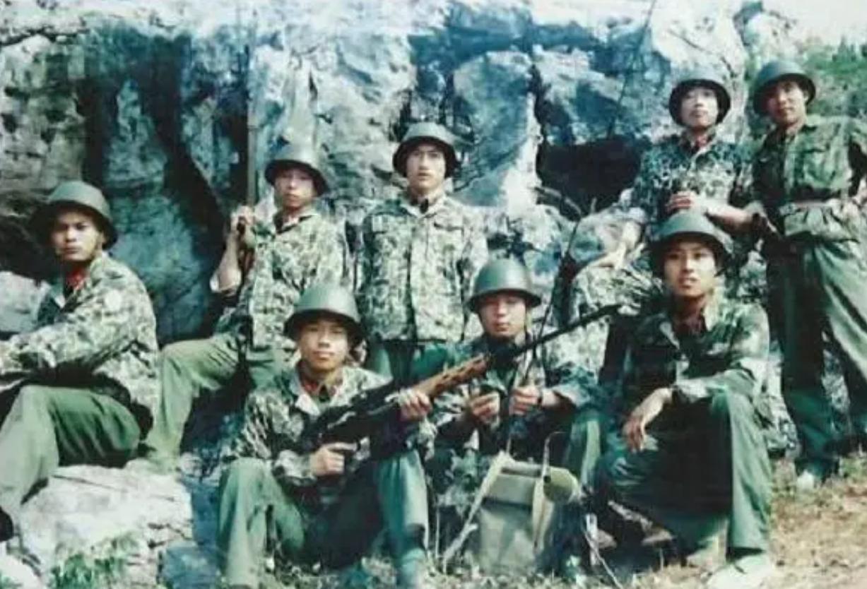 Counterattack against Vietnam: Scouts in round battle, PK Vietnam army ...