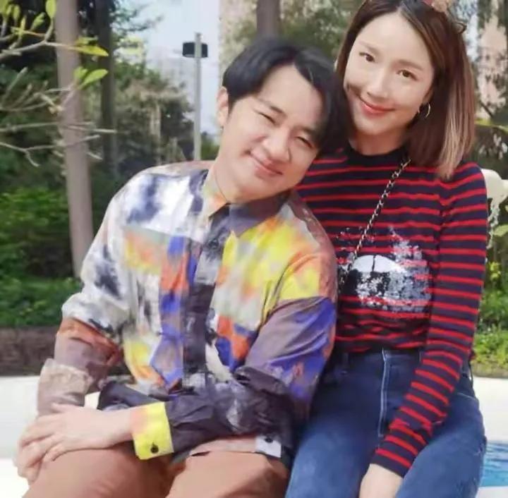 Wang Zulan and Li Yanan's family of four is happy and enviable - iNEWS