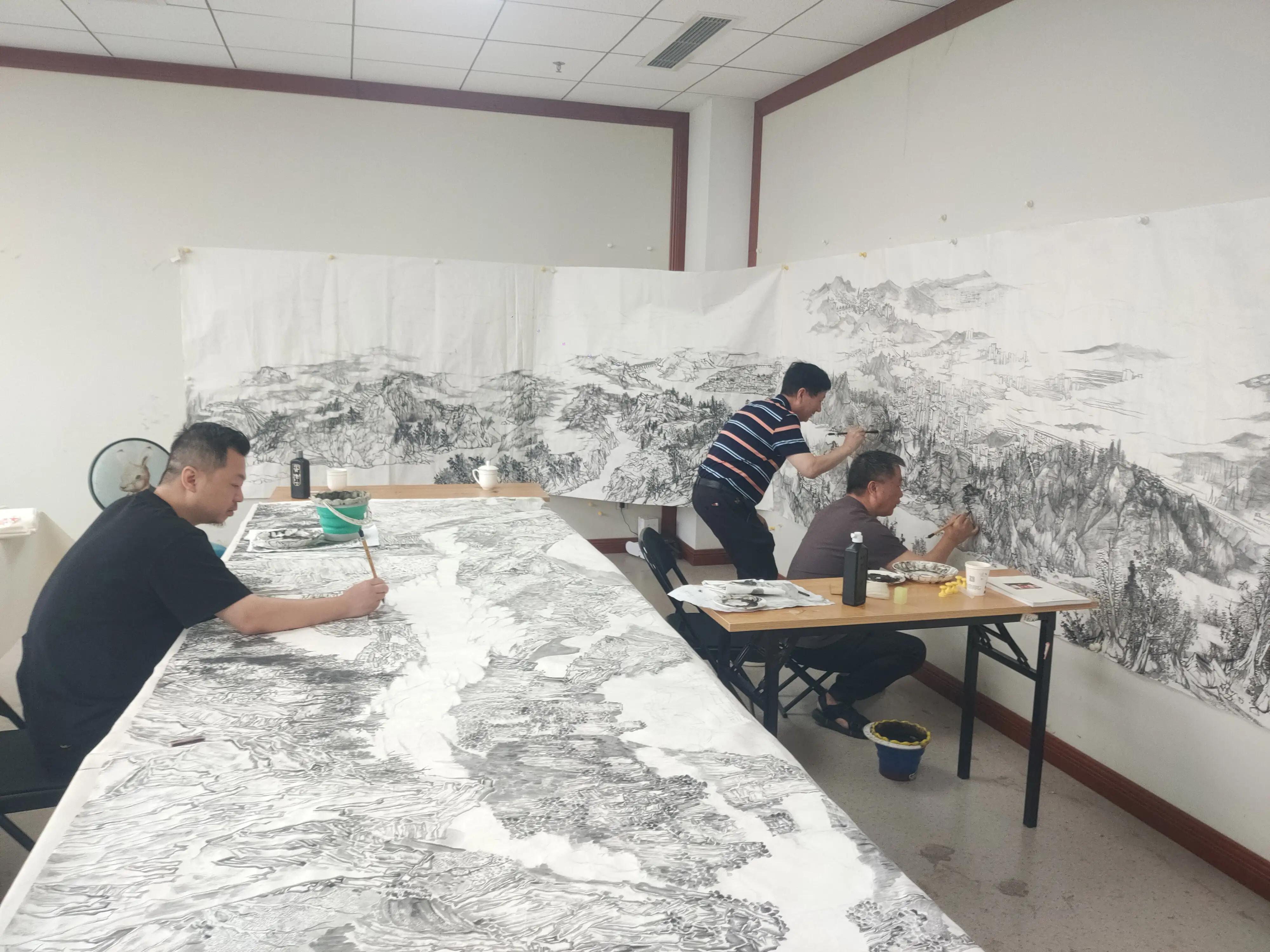 Approaching Sun Xiaopu, a painter in Huaihua, Hunan - iNEWS