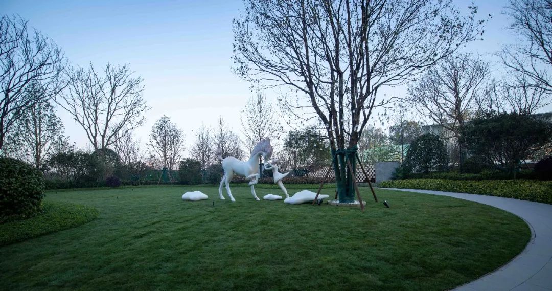 Landscape Sculpture: Shaping the Symbiosis of "People, Objects and ...