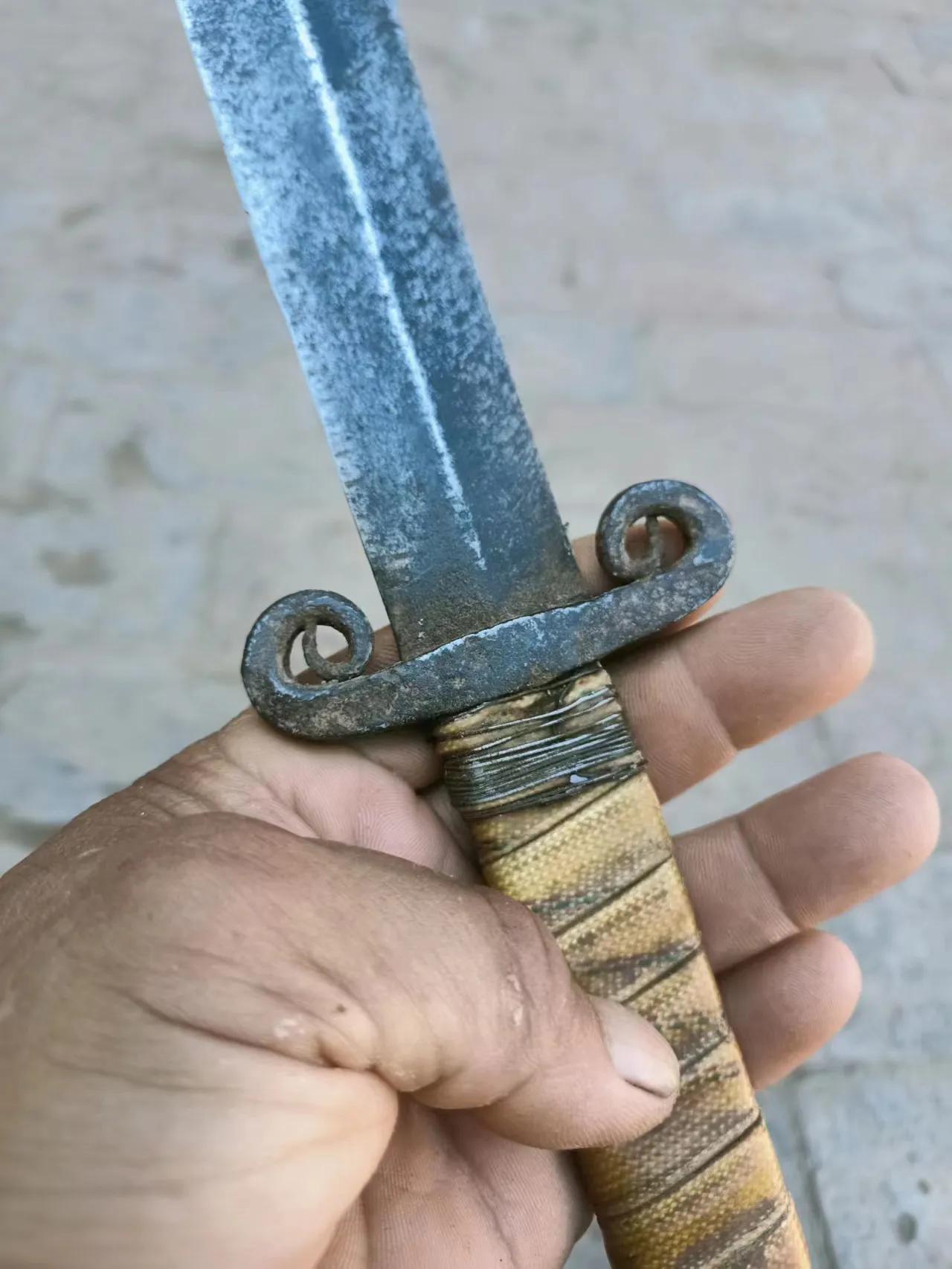 Qing Dynasty small dagger - iNEWS