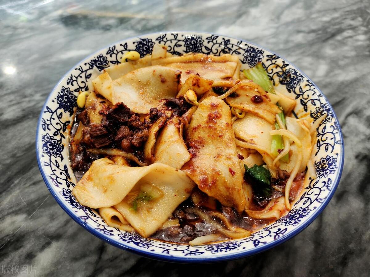 Share a simple and easy-to-learn oil-splashed noodles - iNEWS