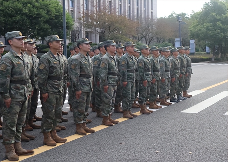 The Twelve Hours of the Cadets - iNEWS