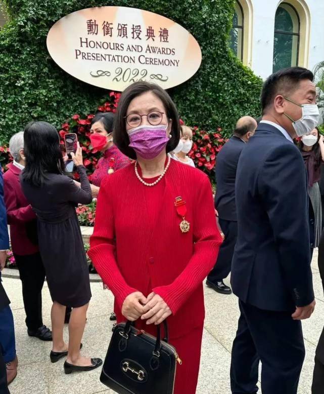 Among the five highest-ranking artists awarded the Hong Kong Bauhinia ...