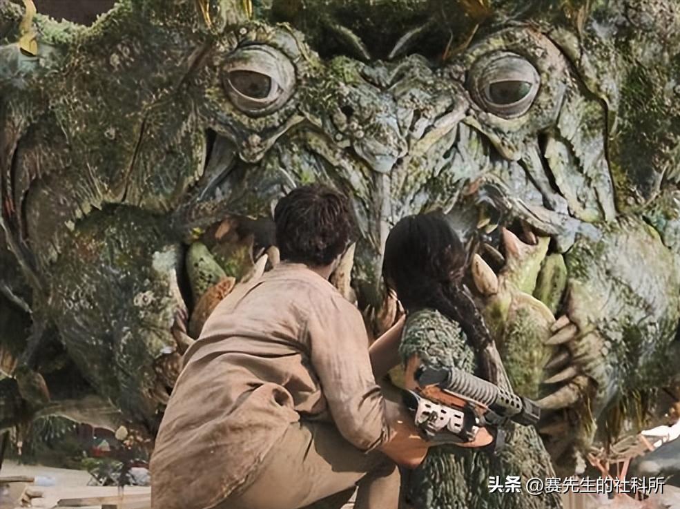 Radiation monsters are rampant in the doomsday world, "waste material ...