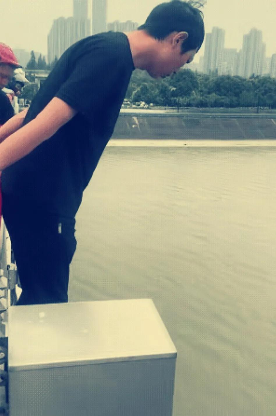 What moved Peng Qinglin was that apart from his refusal to accept the ...