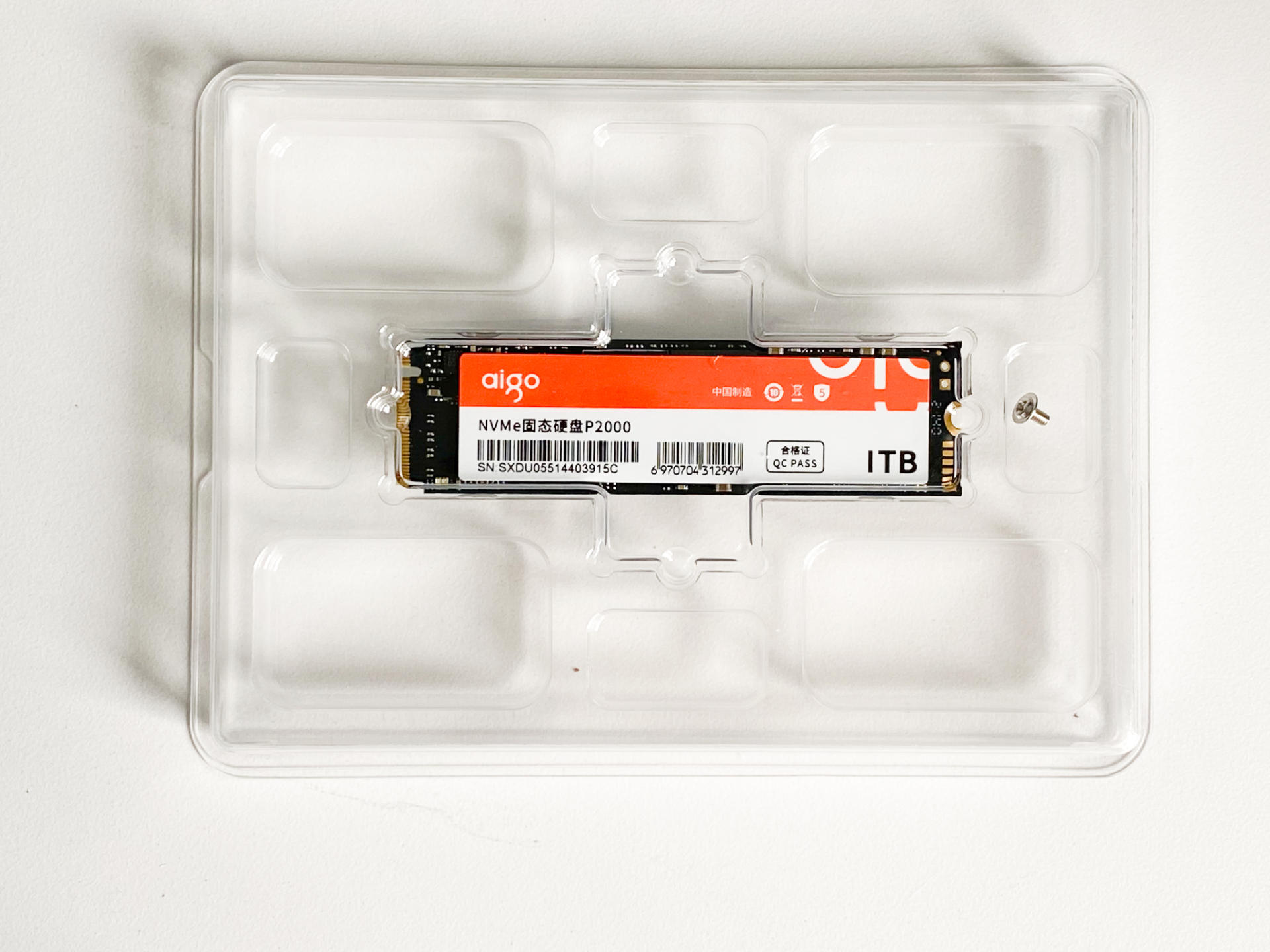 Upgrade the old computer, is the popular 1T SSD hard disk good?aigo NVMe SSD measured - iNEWS