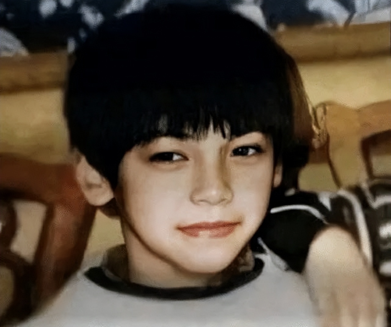 Luo Yunxi was so ordinary when he was a child, but he never expected to be so extraordinary when ...