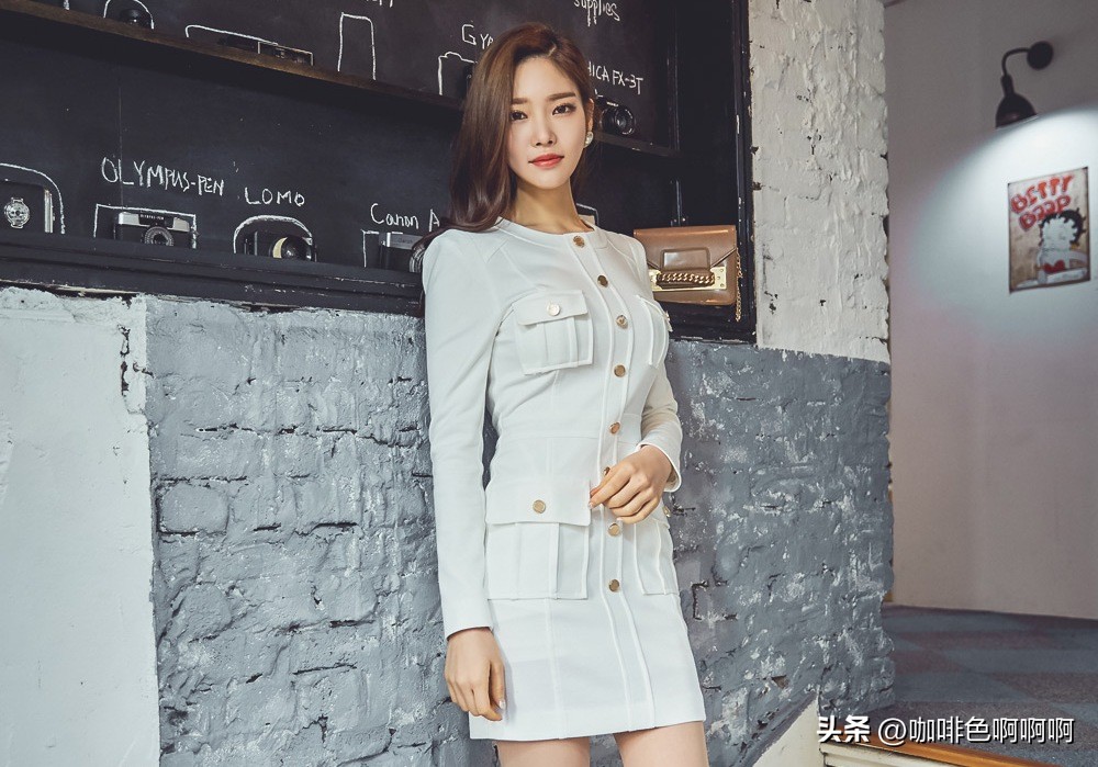 Park Jung Yoon "215" - iNEWS