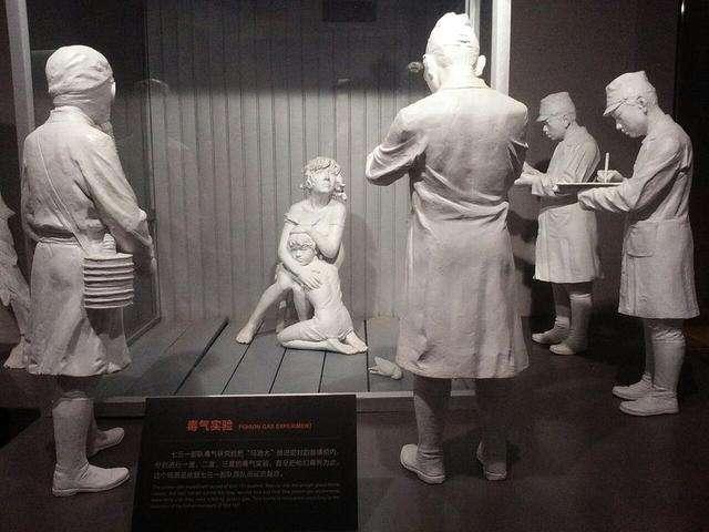 731 Cruel experiment: air injection into the heart, vivisection ...