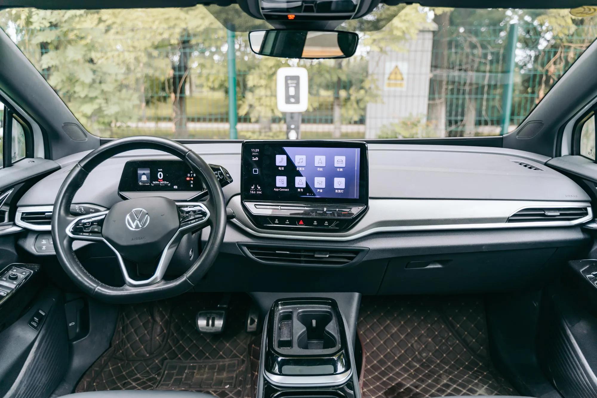 The interior of ID.4 CROZZ also meets the requirements of "appearance ...
