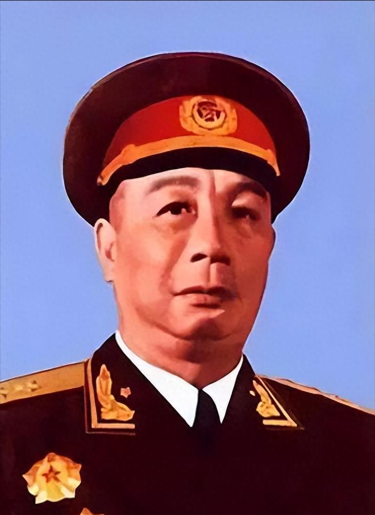 During a meeting, Mr. Zhu pointed to the painting "Jinggangshan Reunion ...