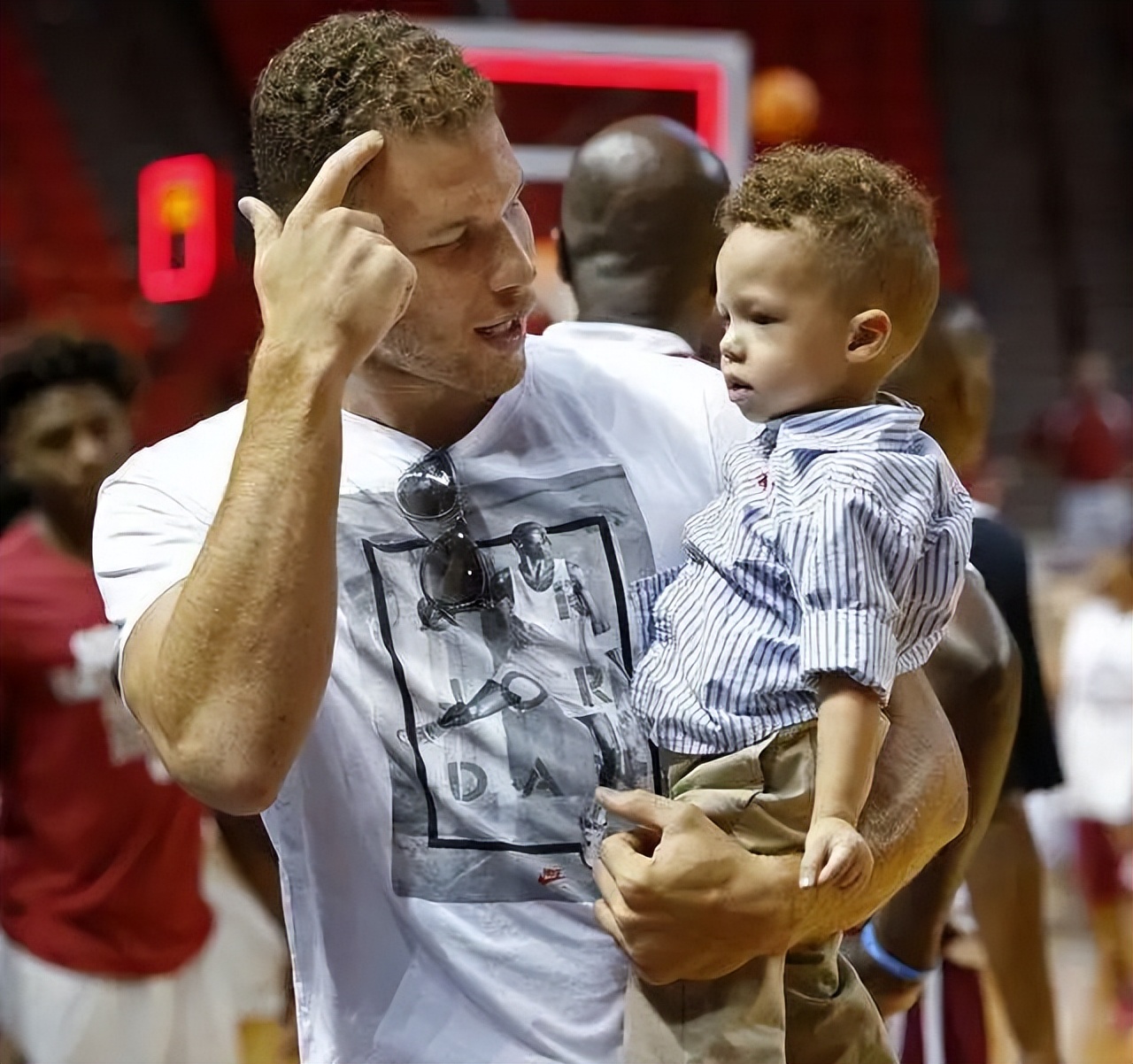 The world's No. 1 action actress, just entered the NBA - iNEWS