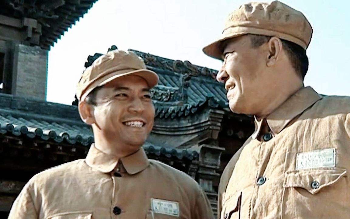 Compared with the division chief of staff and the deputy division ...