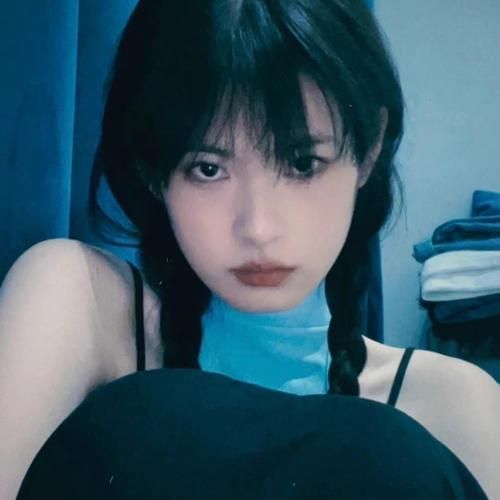 Chun and Rui Xin: When someone raises an eyebrow, it may mean that they ...