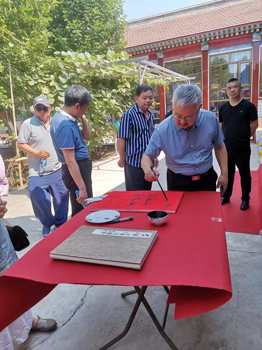 The sketching base of Beijing Chongcai Painting Academy was established in Zhongmenxin Village ...