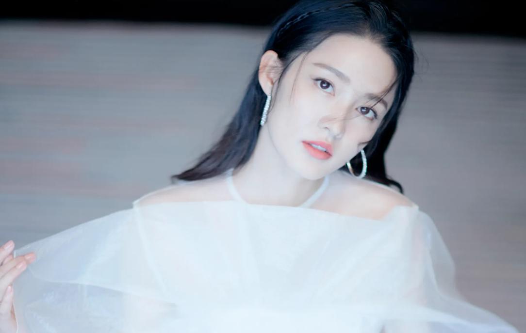 Small gossip: Wang Junkai Lu Han Sun Yi Song Qian Cai Wenjing Yi Yang ...