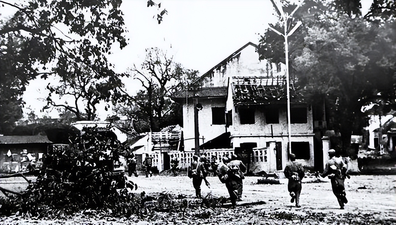 Self-defense counterattack: Zhao Zilong became a rampage in deep siege - iNEWS