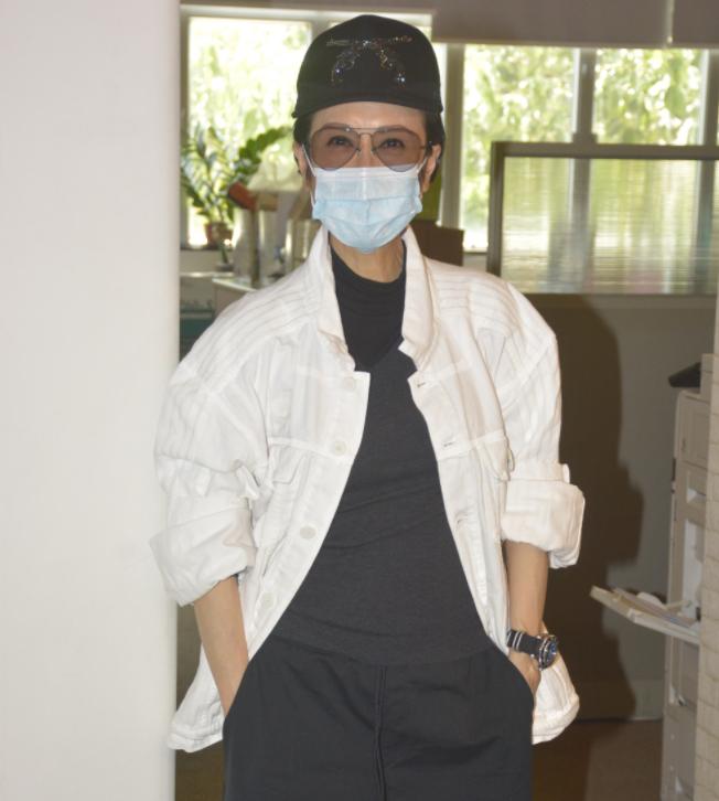 59-year-old Lu Shan appeared at the dinner party, so thin that she was ...