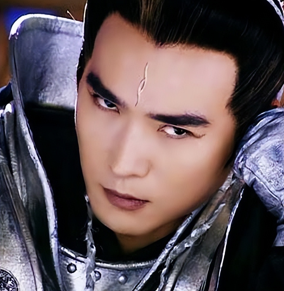 54-year-old Jiao Enjun posted a recent photo, with a white beard ...