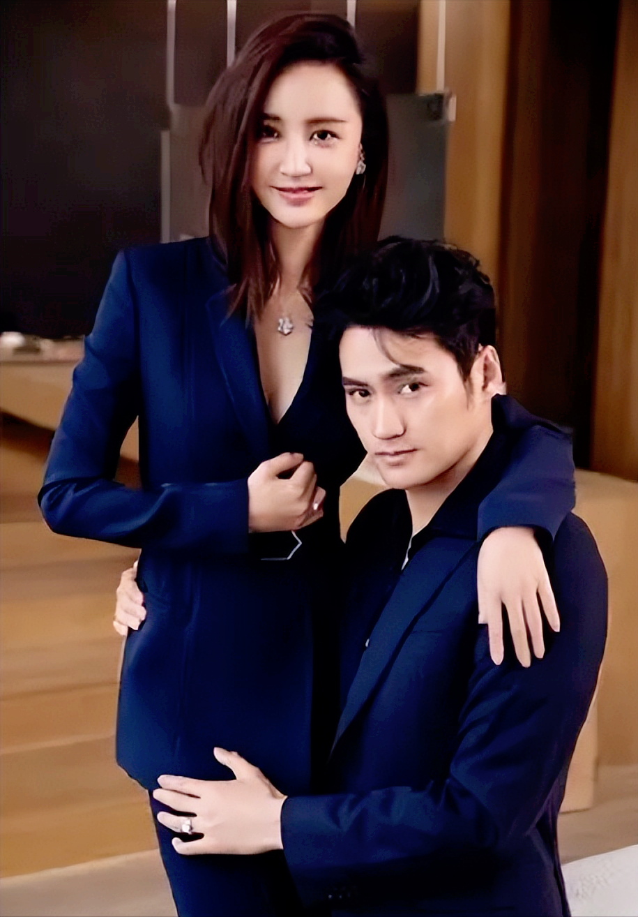 Zhang Xinyi and Yang Shupeng divorced for 8 years: she married an unmarried boy as a mother, and ...