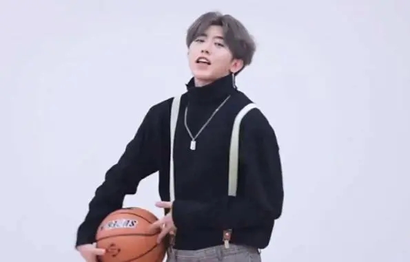 Although Cai Xukun is not good at singing and dancing rap basketball ...