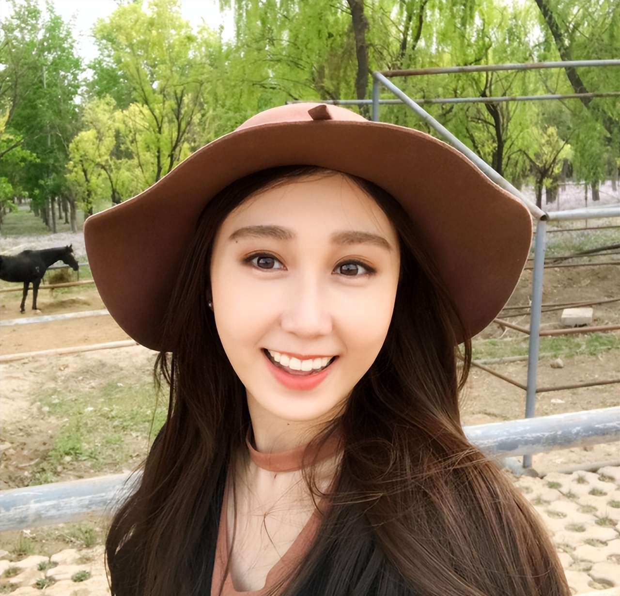 Shui Junyi's daughter Shui Yishi: Her parents divorced, but fortunately ...