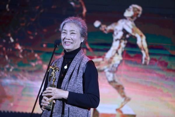 Lu Zhong, an old drama player, his son became a professor at Nortel ...
